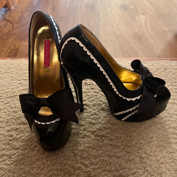 Bordello | Shoes | Bordello Black White Heels | Poshmark